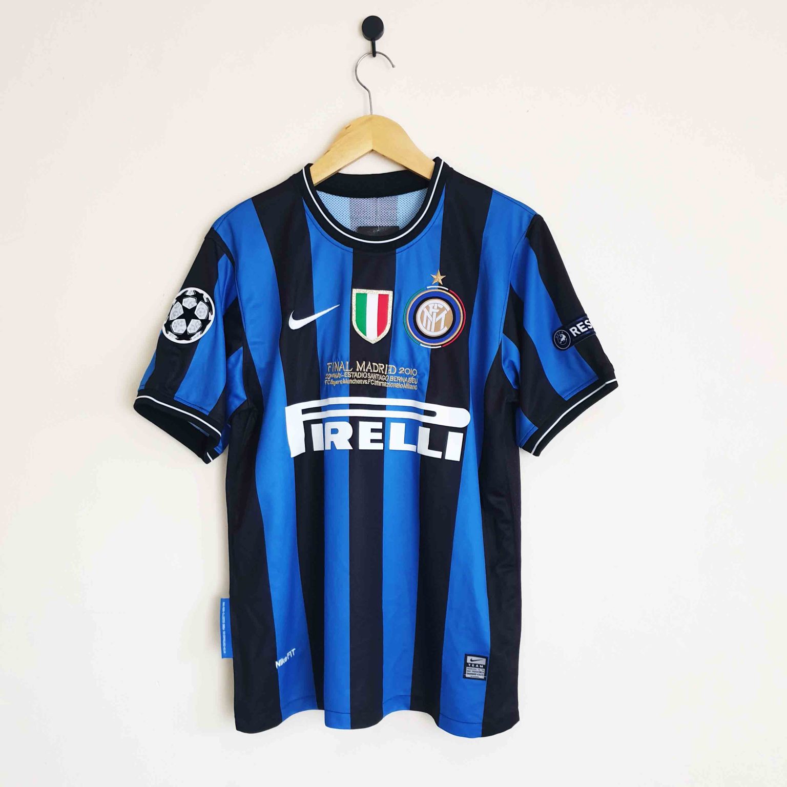 Inter Milan Home Champions League Final 2010 – classicretrokit